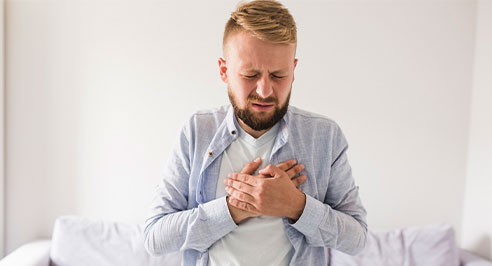 Tos nocturna y reflujo gastroesofágico: ¿qué hacer? - Mirai